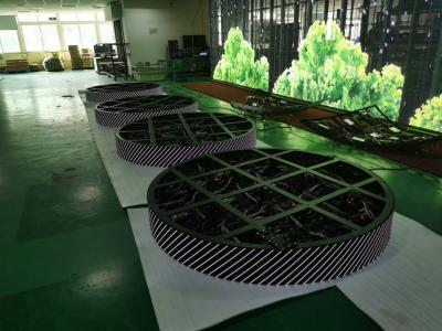 China LED-Anzeige im Freien 500w/sqm Runde 6500cd/sq P2.5 zu verkaufen