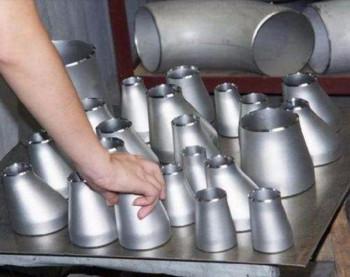 중국 2''x4'' STD ASTM A403 WP321H 맞대기 용접 편심 감속기 B16.9 판매용