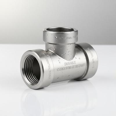 China Corrosion Resistant Stainless Steel Tee Connector with High Pressure Rating and Temperature Resistance for Industrial Plumbing for sale