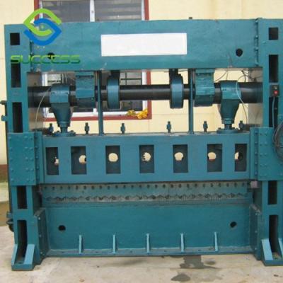 China Customized and Versatile Production Diamond Hole Shape Expanded Metal Making Machine for Customized Production Needs for sale