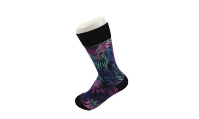 China El sudor persistente elástico 3D absorbente imprimió los calcetines para los adultos/los niños en venta