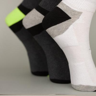 中国 Elastaneの反汚れたの黒い運動足首のソックスは/-吸収性材料を発汗させました 販売のため