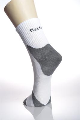 China Peúgas running do nylon unisex do serviço do OEM com anti Spandex bacteriano Sueface à venda