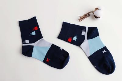 中国 汗-吸収性材料が付いている抗菌性のElastaneのスポーツの足首のソックス 販売のため