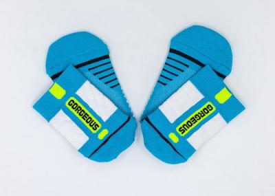 China De lage van de de Sokkenwinter van het Wrijving Atletische Basketbal Nylon Antibacteriële Sokken Te koop