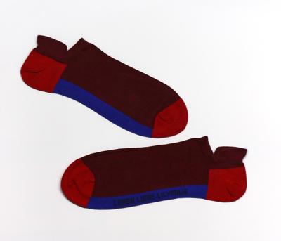 China Geschwitzter absorbierender der Geruch-Beweis der porösen Breathable Sport-Söckchen-Männer zu verkaufen
