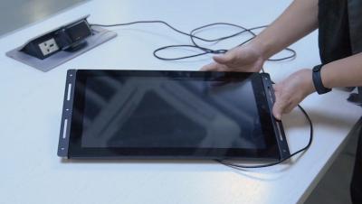 Cina 8 - Cassa facoltativa del metallo della pagina aperta di LCD di tocco a 21,5 pollici dell'esposizione 4G LTE per la pubblicità in vendita