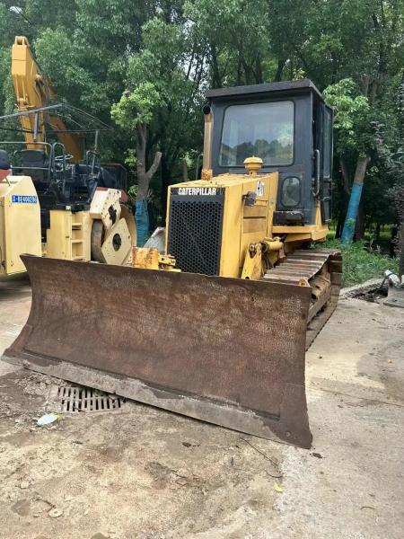 Quality CAT D4 Second Hand Bulldozer 97kw Construction Use With Fatigue Resistant for sale