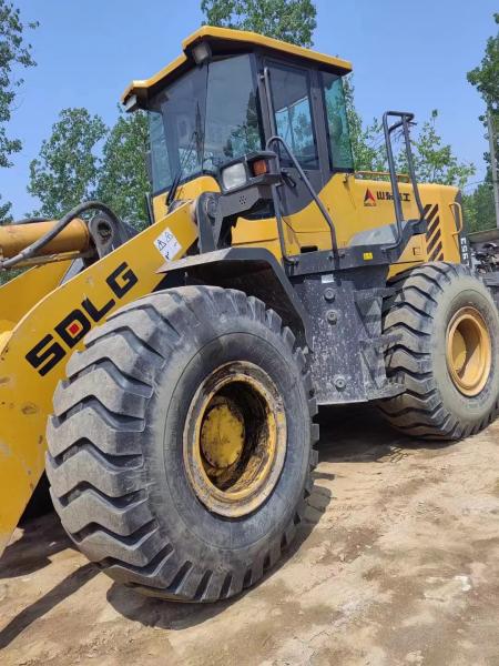 Quality SDLG L953H Used Wheel Loader Machine Energy Efficient with 2.8m3 Bucket Capacity for sale