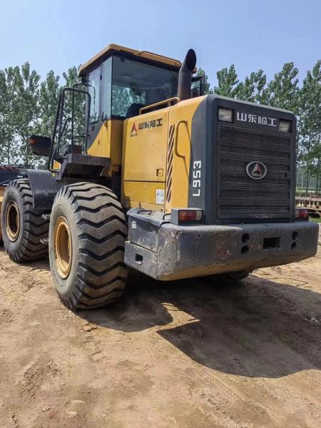 Quality SDLG L953H Used Wheel Loader Machine Energy Efficient with 2.8m3 Bucket Capacity for sale
