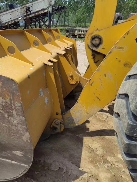 Quality SDLG L953H Used Wheel Loader Machine Energy Efficient with 2.8m3 Bucket Capacity for sale