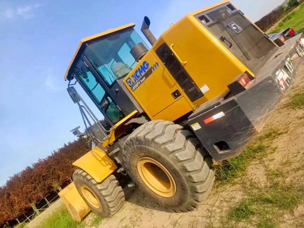 Quality XCMGLW550FV Used Wheel Loader Tonnage 6 Tons With Fuel Power Mode for sale