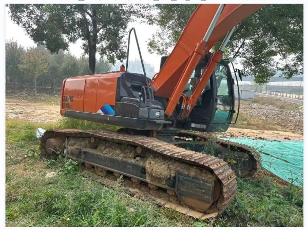 Quality HITACHI ZX210lc 21 Tons Second Hand Excavator With Bucket Capacity 1.2m3 for sale