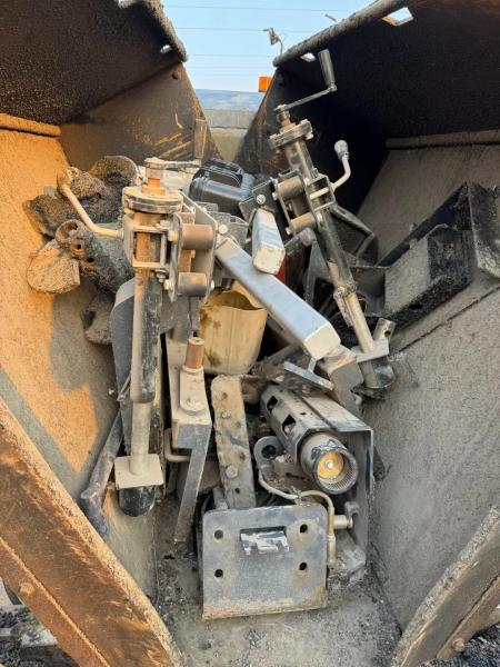 Quality Second Hand XCMG RP355 Asphalt Paver Machine 5.8 Tons Capacity For Construction for sale