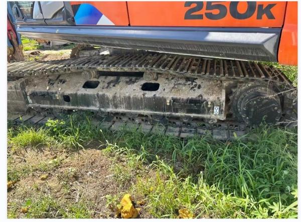 Quality HITACHI ZX250k Used Hydraulic Excavator Machine 25700kg with Bucket Capacity 1 for sale