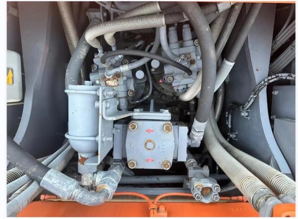 Quality Cheap price and decent quality second-hand excavator HITACHI ZX470 with Bucket for sale