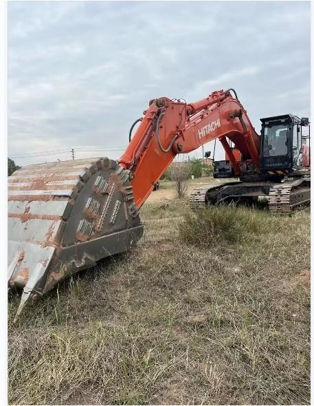 Quality Cheap price and decent quality which used excavator HITACHI ZX490 with Bucket for sale