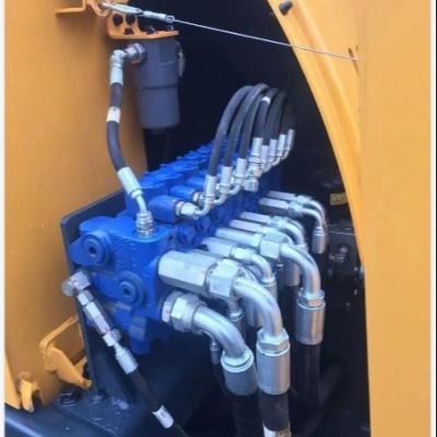 Cina Prezzo basso e qualità decente che ha usato escavatore HYUNDAI60N con capacità di secchio 0,21m3 Peso della macchina 5720kg in vendita