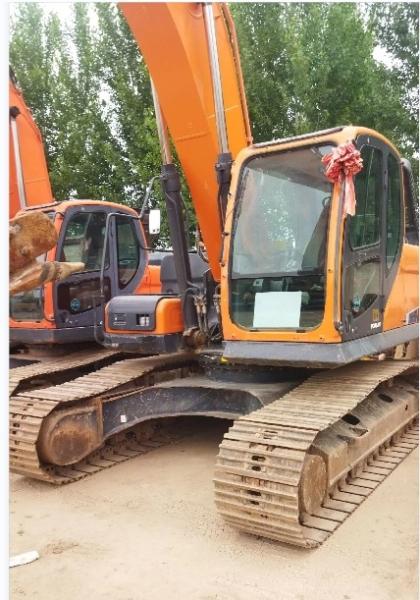 Quality 24.5 Tons Doosan DX245 Used Long Reach Excavator Capacity 1.4m3 for sale
