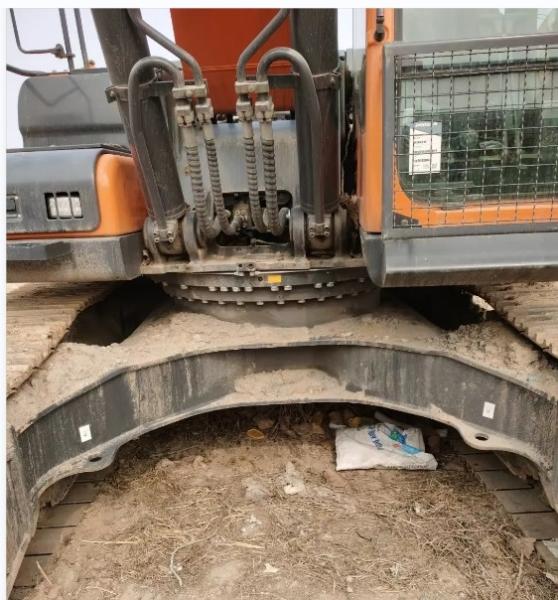 Quality Used Doosan DX360LC Long Reach Excavator Capacity 1.71m3 36 Tons for sale