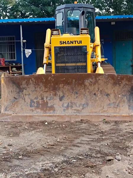 Quality SHANTUI SD16 Bulldozer Second Hand 16kPa Ground Pressure For Mining Transport for sale