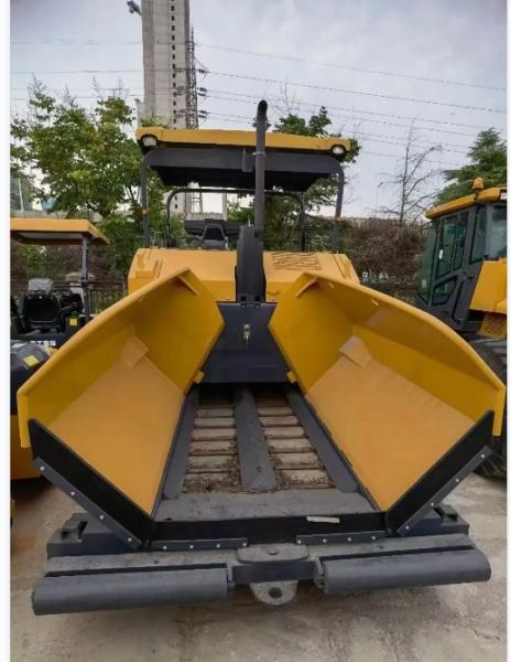 Quality Crawler XCMG RP753 Second Hand Paver Reliable For 400mm Paving Thickness for sale
