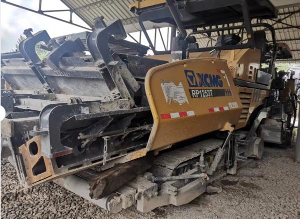 Quality Low Noise 15 Tons XCMG RP1253T Used Paving Machine 243kw Energy Saving for sale