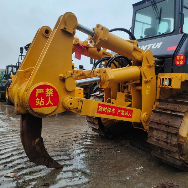 Quality Strong Power SHANTUI SD32 Used Crawler Bulldozer WP12 Engine For Clearing Land for sale