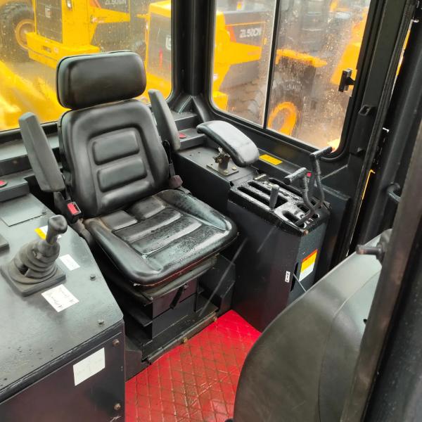 Quality Strong Power SHANTUI SD32 Used Crawler Bulldozer WP12 Engine For Clearing Land for sale