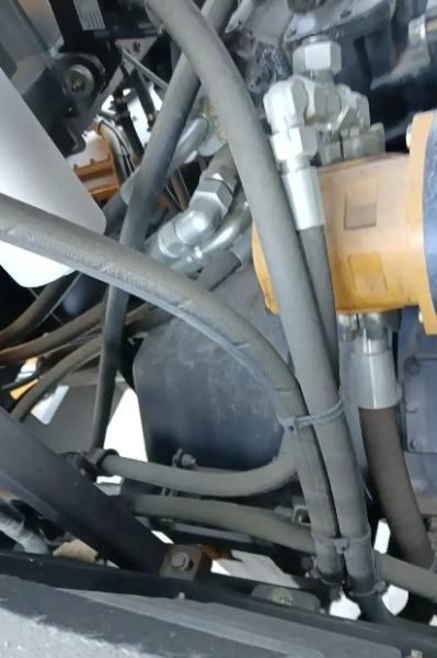 Quality 26 Tons Second Hand SDLG RS8260 Diesel Road Roller With 147Kw Powerful Engine for sale