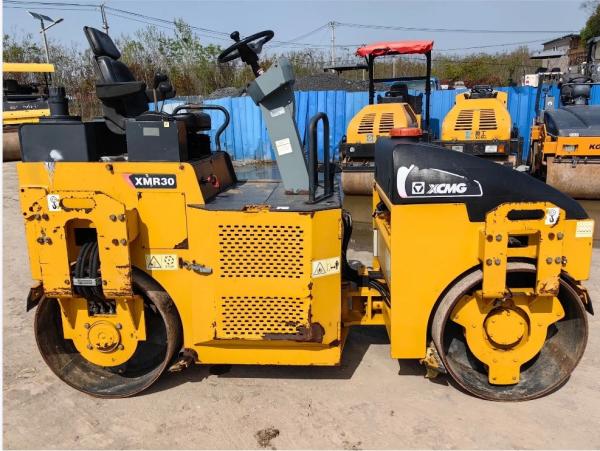 Quality 3000kg XCMG XMR30 Road Roller Second Hand Easy Operation For Construction Works for sale