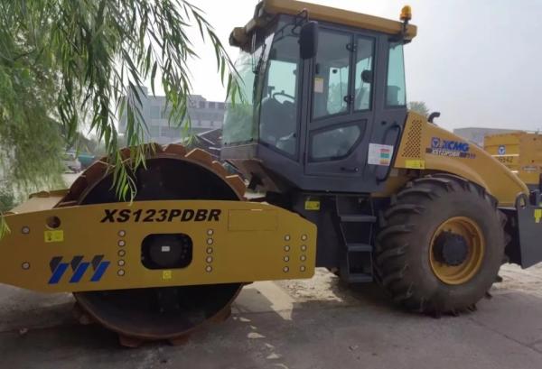 Quality Second Hand XS123PDBR XCMG Road Roller 12T with 93kw Power Engine for sale
