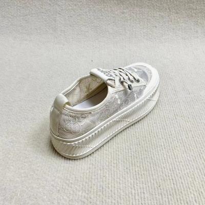 Cina Calzature da donna casual con superficie traspirante e pizzo in vendita