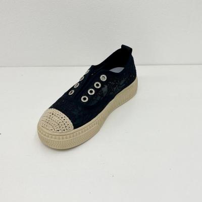 China Slip On Espadrilles Respiratórias Sneakers elegantes para mulheres à venda