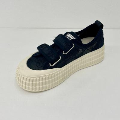 China Espadrilles Plattform Leinwand Trainer Frauen ODM Schwarze Leinwand Sneakers Frauen zu verkaufen