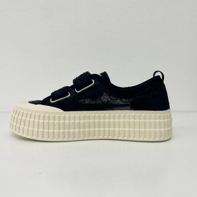 China Espadrilles Plattform Leinwand Trainer Frauen ODM Schwarze Leinwand Sneakers Frauen zu verkaufen