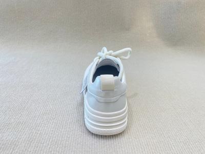 China Sneakers elevadores PU Espadrilhas de couro branco com flor de pérola à venda