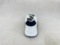 China Breathable Microfiber White Platform Trainers With Flat Heel And Lightweight for sale