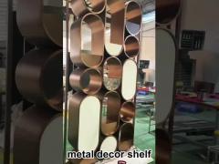 scaffale della decorazione del metallo