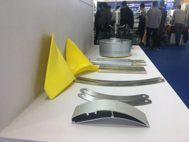 5 Blade Pmsm Motor Hvls Industrial Ceiling Fan Used in New Energy Automobile Byd Factory