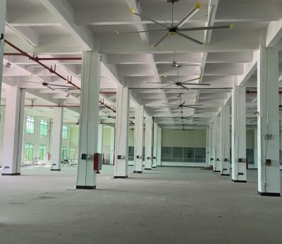 Cina Ventilatore pendente di casa di diametro di 24 ft certificato CE per il raffreddamento dell'aria negli spazi residenziali e commerciali in vendita