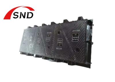 China GGG50 Telecom Manhole Cover with EN 124 Standard and Triangle Shape for Driveway Drainage for sale