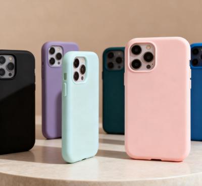 Chine Machines de moulage par injection couleur macaron pour équipements de production d'étuis de téléphone portable pour étuis anti-traces de doigts à vendre