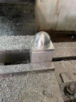 China Centro de máquina de alta velocidad usado del centro de mecanización del CNC de 850 Mitsubishi en venta