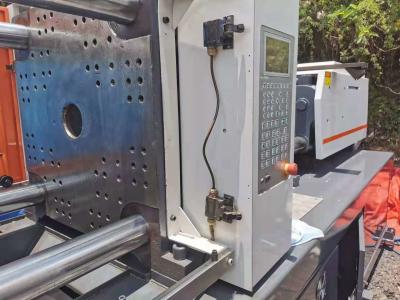Cina Servo macchina utilizzata di plastica dello stampaggio mediante soffiatura di Chen Hsong Injection Molding Machine in vendita