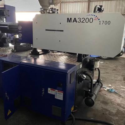 Cina 320 macchina di plastica utilizzata dello stampaggio ad iniezione del colpo della bottiglia di Ton Haitian MA3200II in vendita