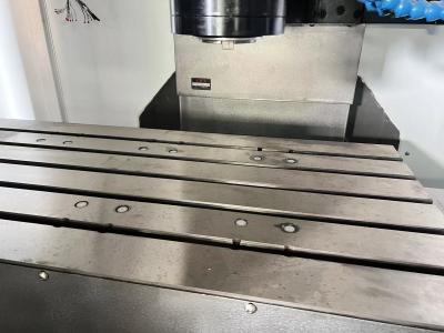 Cina Macchina 850 del centro del mulino di giro di CNC dell'OEM 3 sistema di asse VMC FANUC Mitsubishi in vendita
