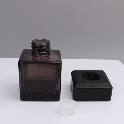 Cina Luxury vuoto 100ml Grigio Nero Bottiglia Difusore Di Vetro Di Rana Con Tappo In Legno in vendita