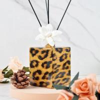 China Large Square Empty Glass Diffuser Bottle 500ml Perfume Diffuser Bottle For Hotel for sale