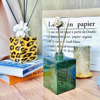 China Large Square Empty Glass Diffuser Bottle 500ml Perfume Diffuser Bottle For Hotel for sale